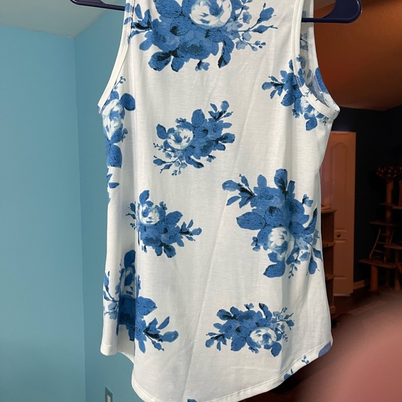 LuLaRoe | Tops | Lularoe Flowered Tank | Poshmark